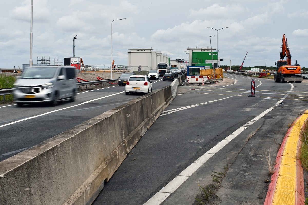 De A7 omgelegd op de Afsluitdijk, hoe werkt dit? - De Afsluitdijk